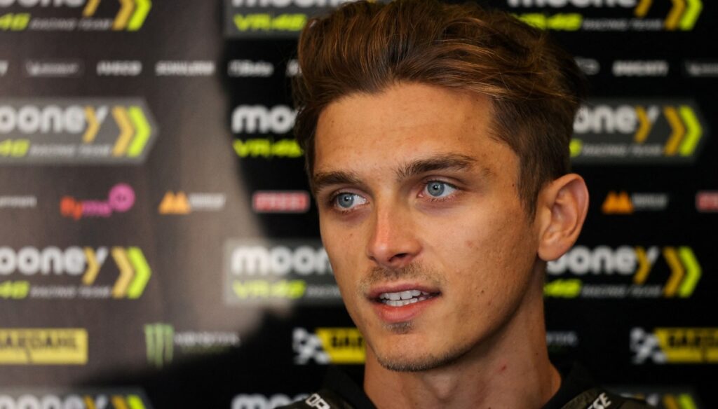 Valentino Rossi sonríe: Luca Marini encanta, la alegría de Uccio y el ...